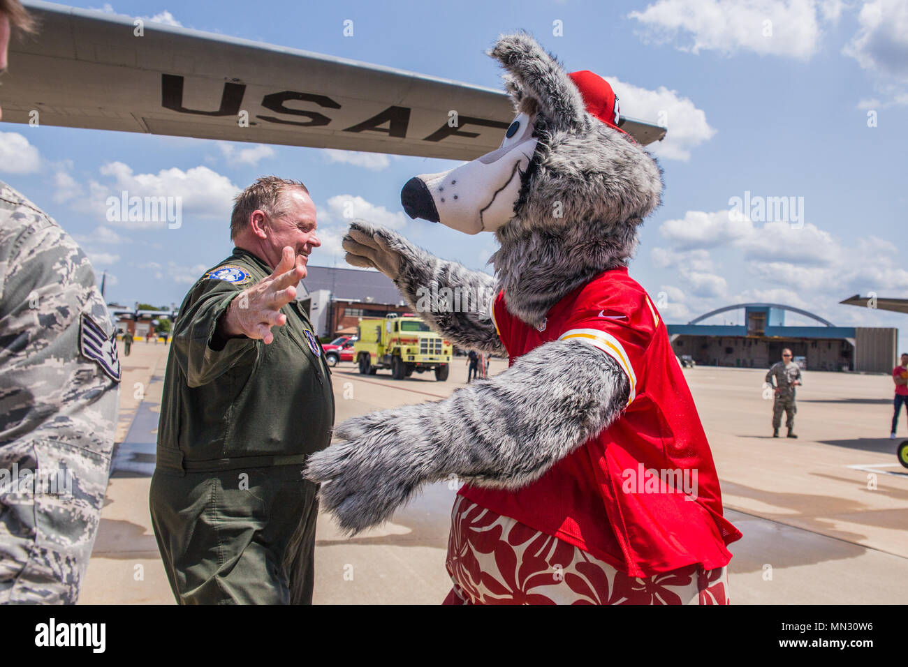 Chief master sgt bob shalz hi-res stock photography and images - Alamy