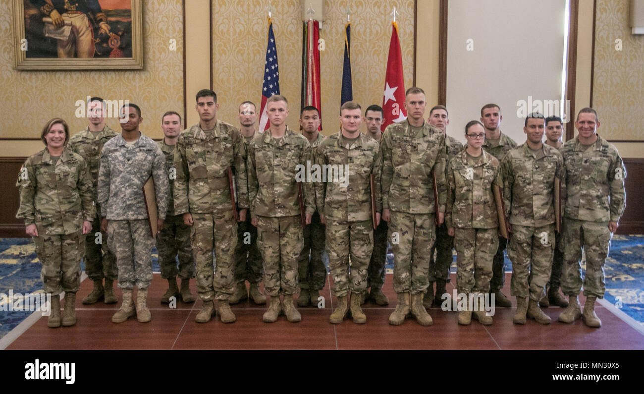 Lt. Gen. Laura J. Richardson (far left), deputy commanding general of ...