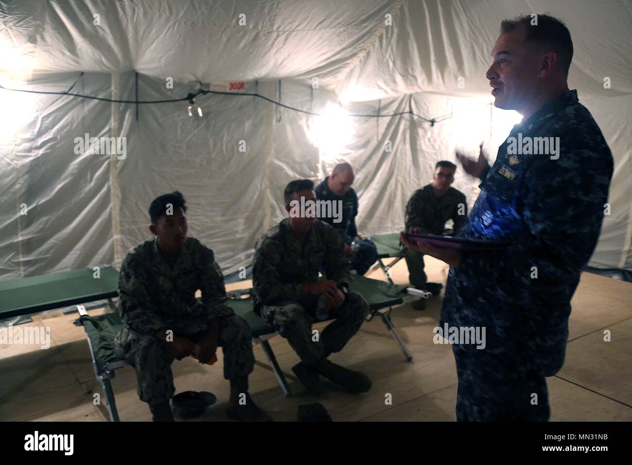 170824-A-QE286-0008 PUERTO CASTILLA, Honduras (August 24, 2017) Lt ...