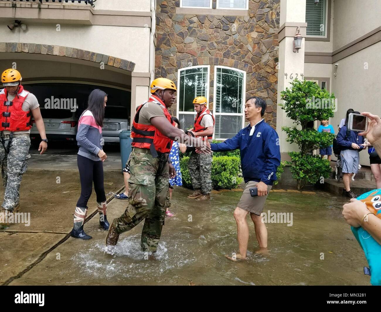 Texas National Guard soldiers arrive in Houston, Texas to aid citizens ...