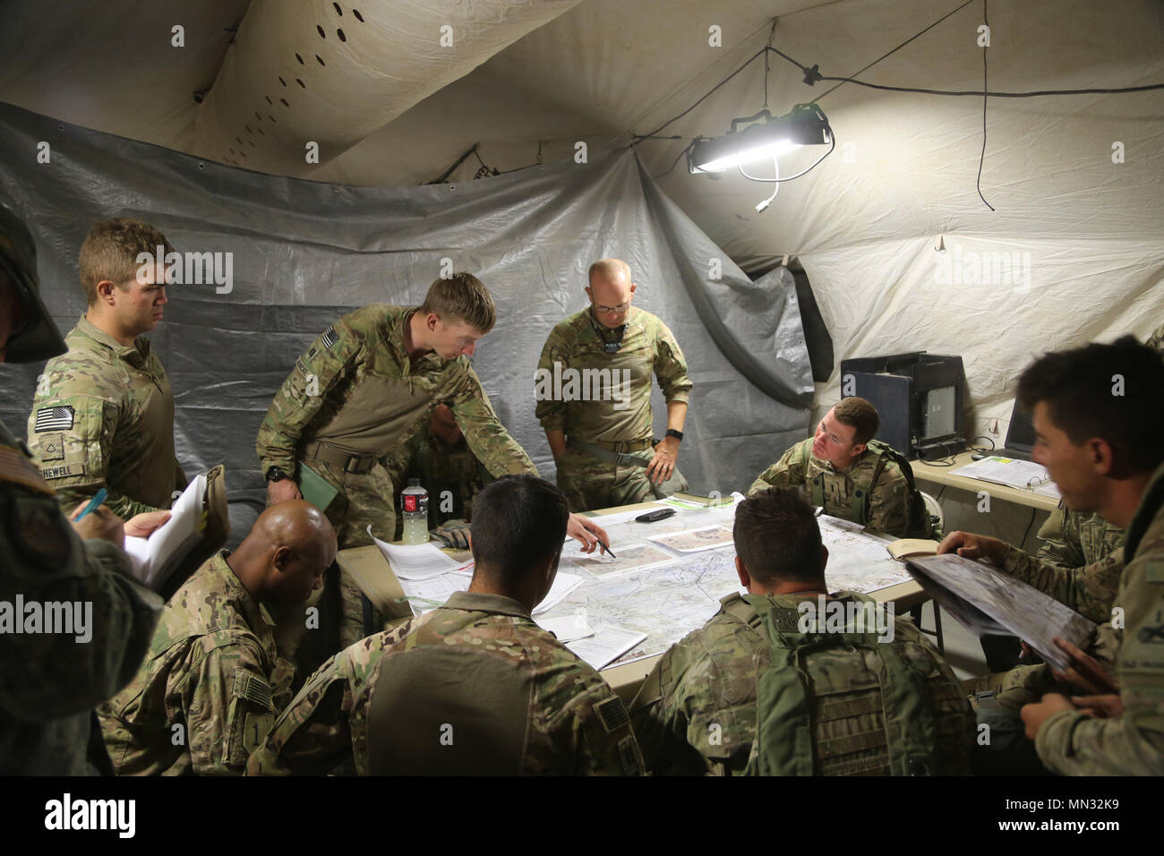 U.S Army Soldiers assigned to 1st Battalion, 6th Infantry Regiment, 2nd ...