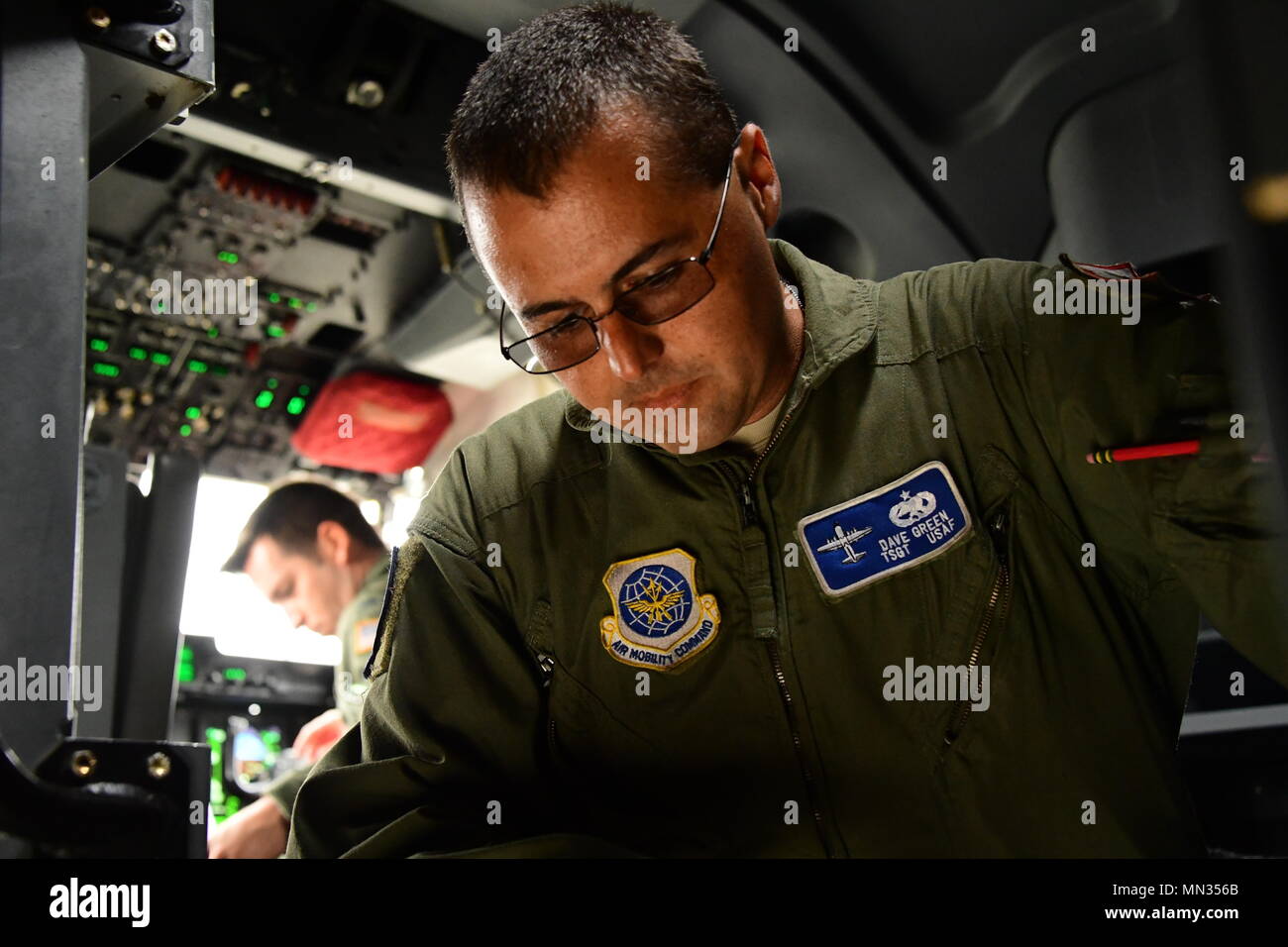146th aircraft maintenance squadron hi-res stock photography and images ...