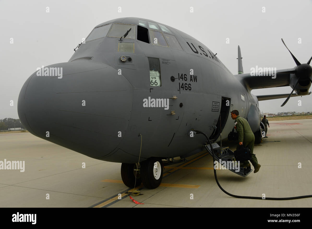 115th airlift squadron hi-res stock photography and images - Alamy