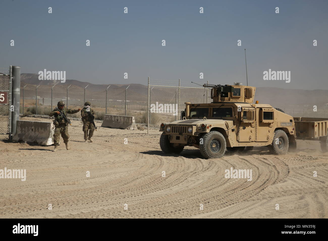 U.S. Army Soldiers assigned to 2nd Brigade Combat Team, 1st Armored ...