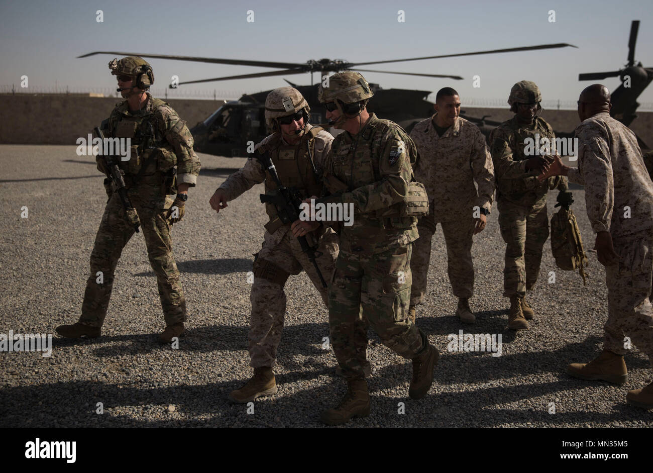 Brig gen roger turner left hi-res stock photography and images - Alamy