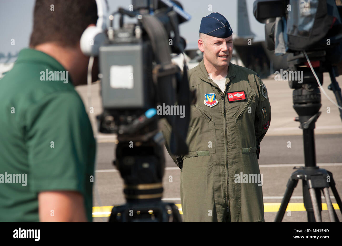 Oregon Air National Guard Col. Duke Pirak, 142nd Fighter commander ...