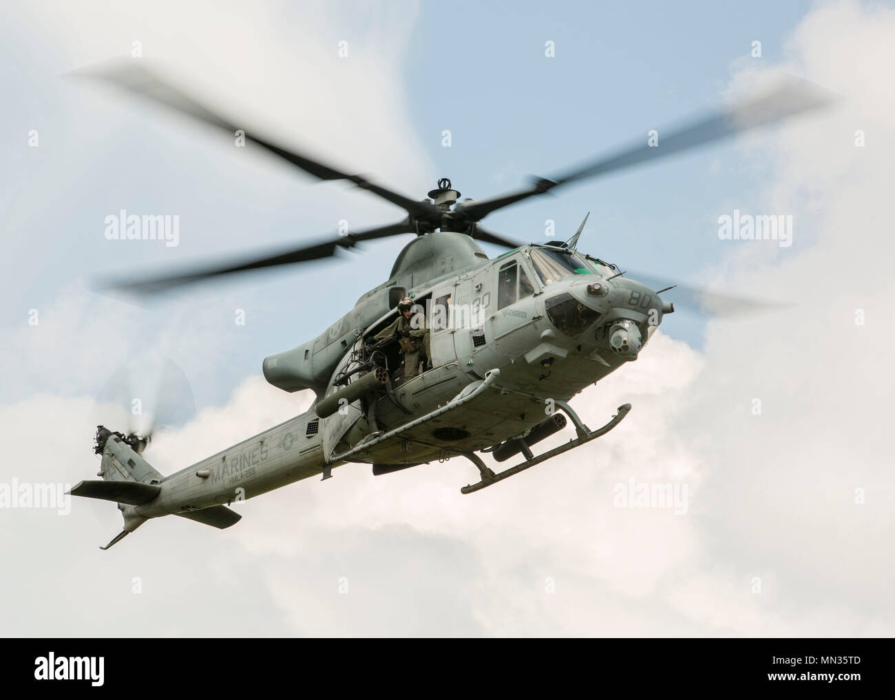 A U.S. Marine Corps UH-1Y Venom with Marine Light Attack Helicopter ...