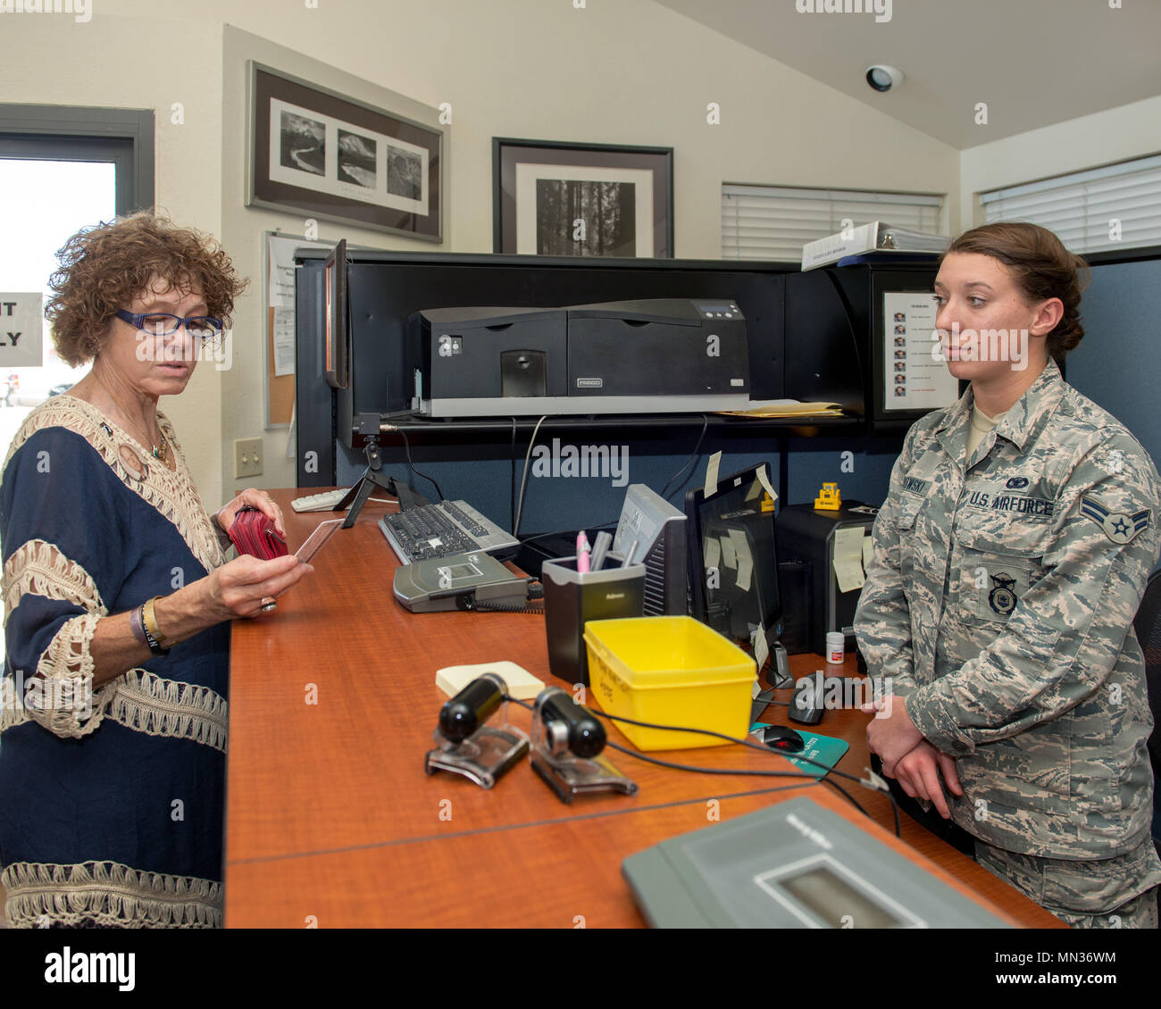 Gold star base access id card hi-res stock photography and images - Alamy