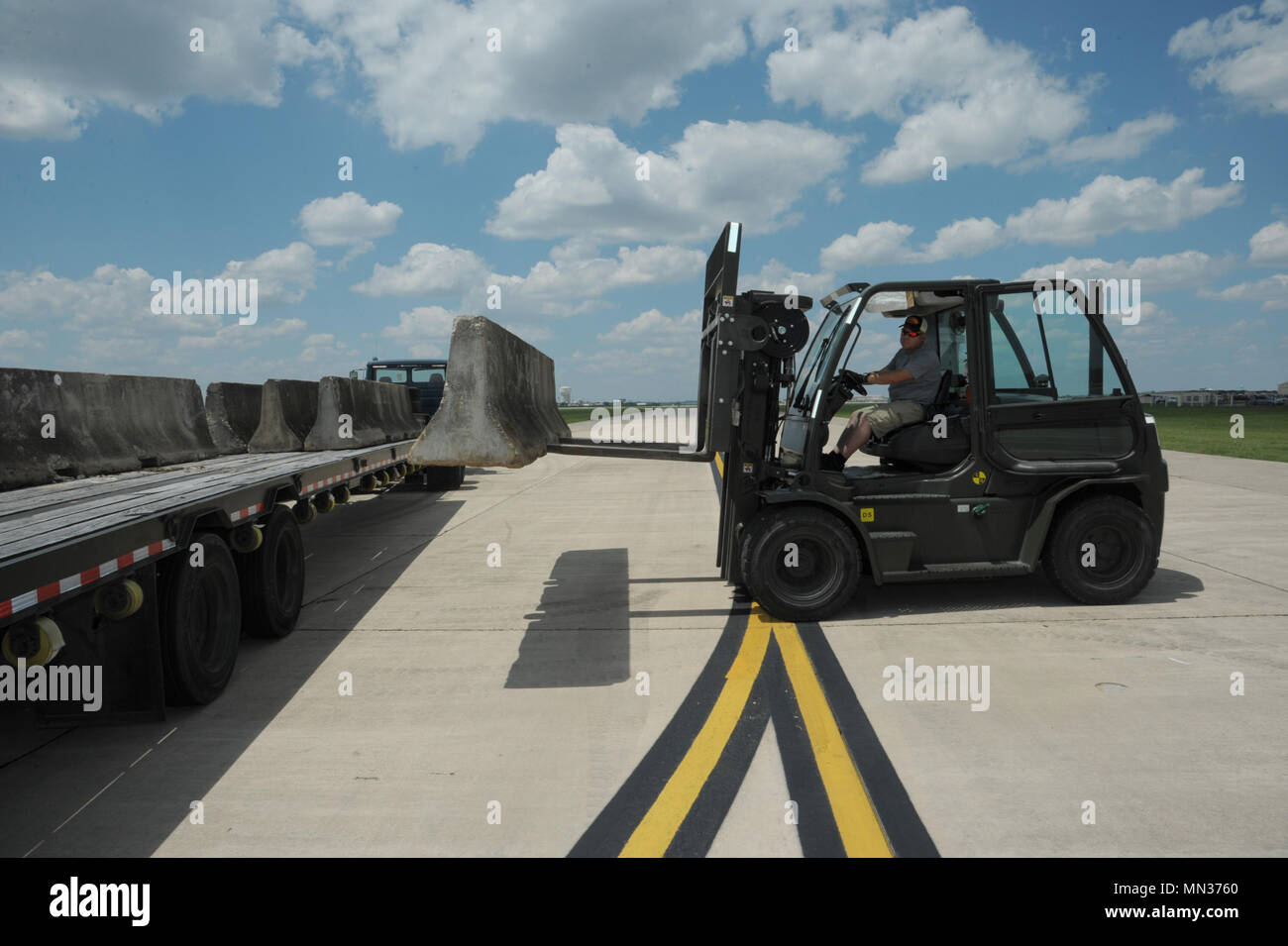 Dla installation management hi-res stock photography and images - Alamy