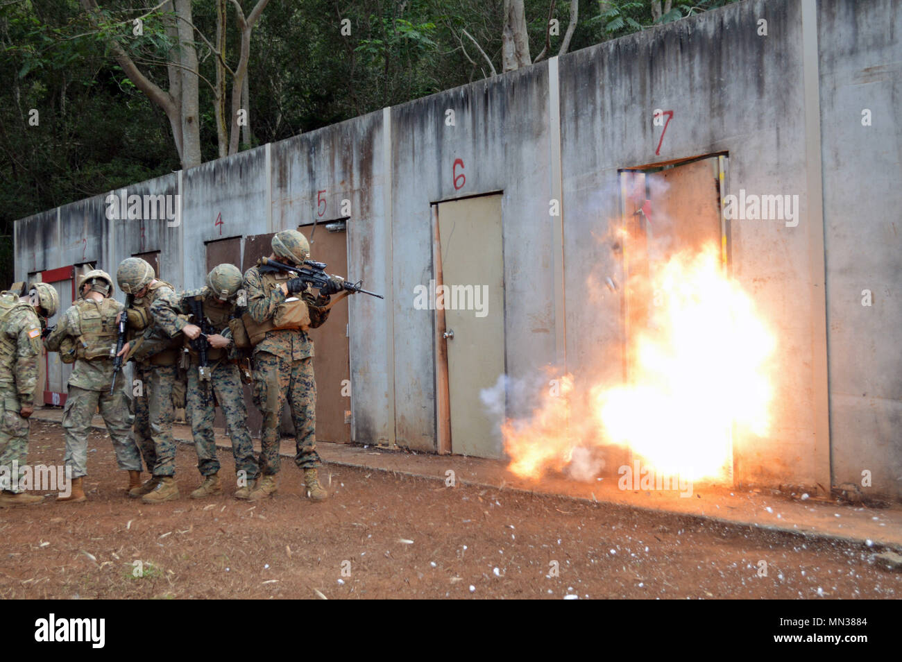 Explosive breaching charge hi-res stock photography and images - Alamy