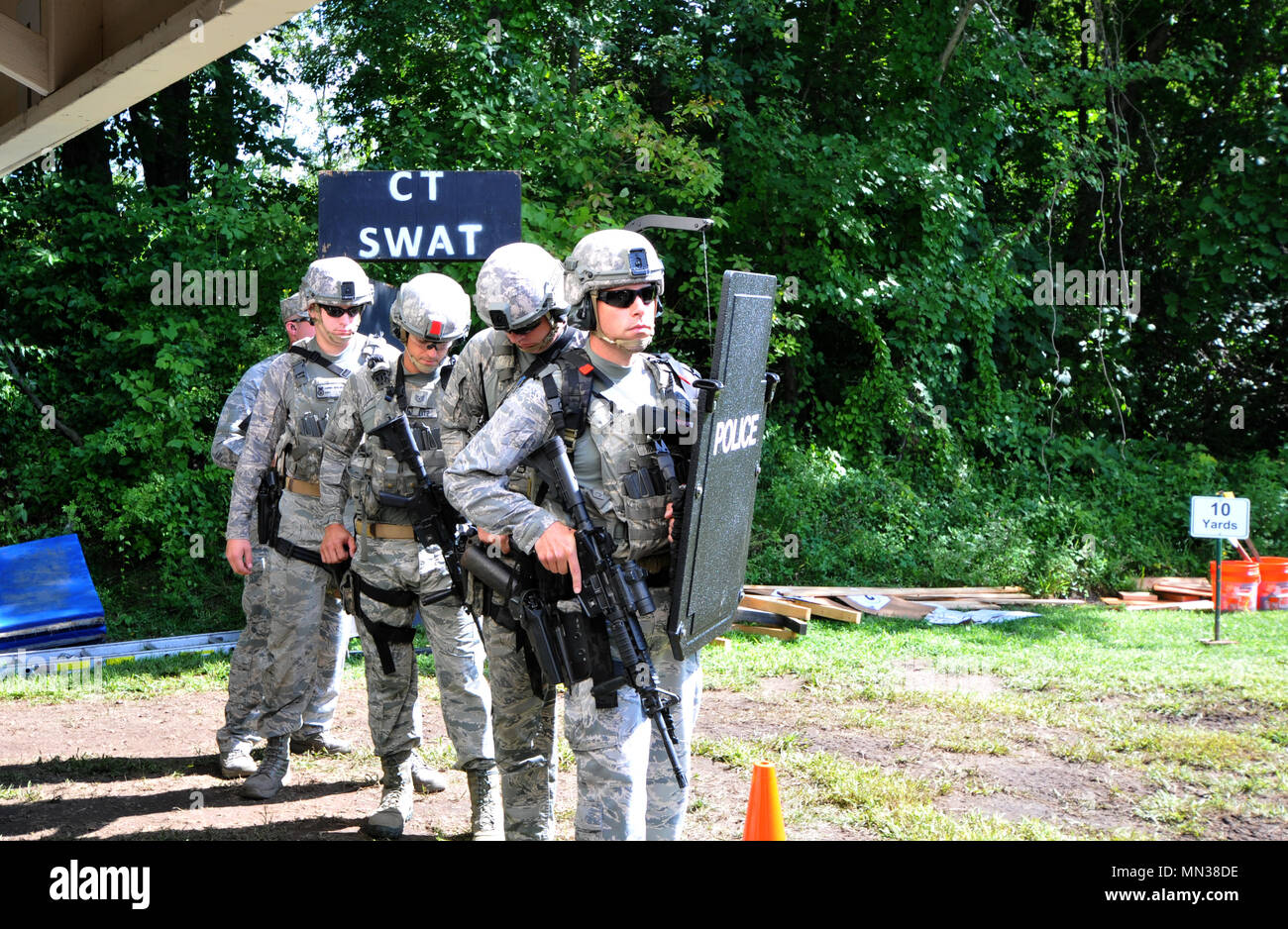 Connecticut swat challenge hi-res stock photography and images - Alamy