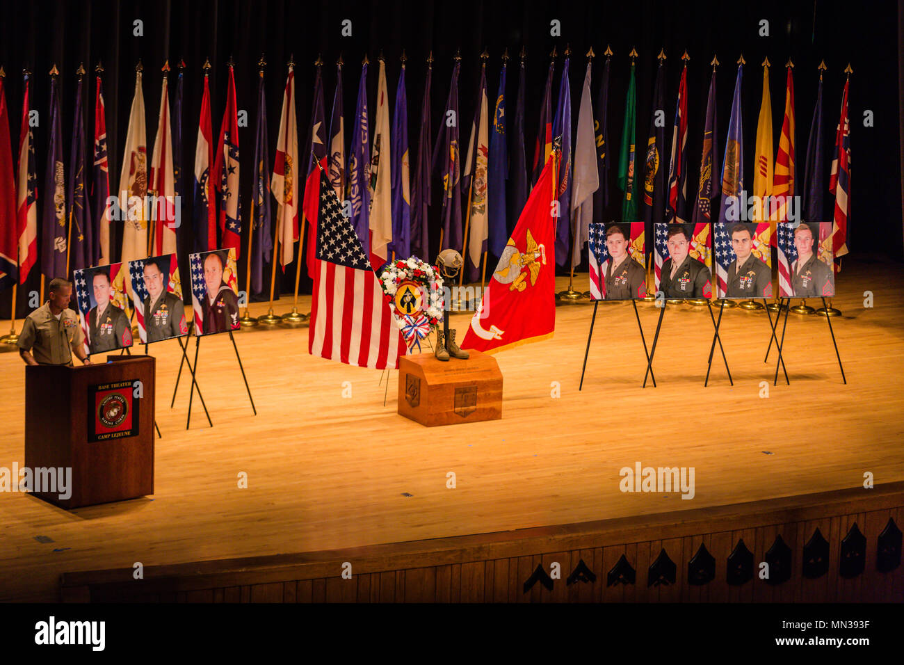 Maj Gen Carl E Mundy Iii High Resolution Stock Photography and Images ...