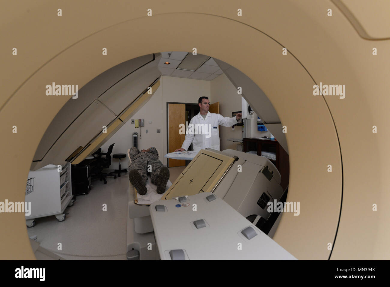 Gamma camera scan hi-res stock photography and images - Alamy