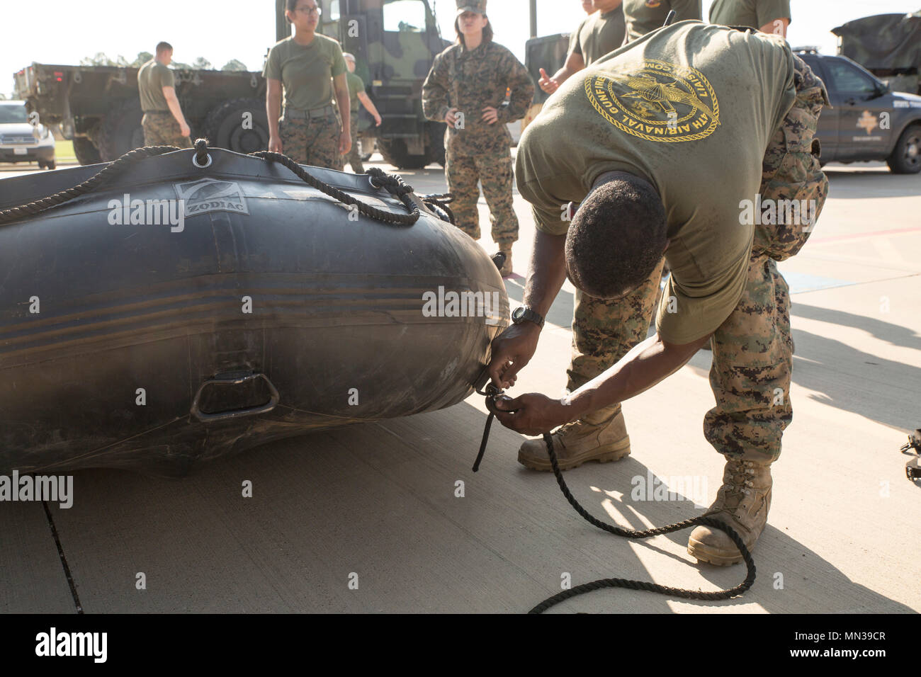 KATY, Texas – Sgt. Xavier Refuge, a reconnaissance Marine with 4th ...