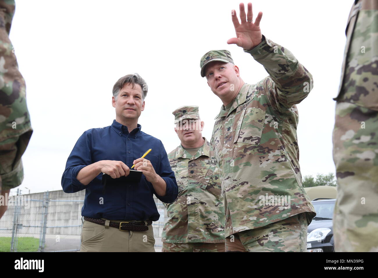 Richard engel nbc hi-res stock photography and images - Alamy