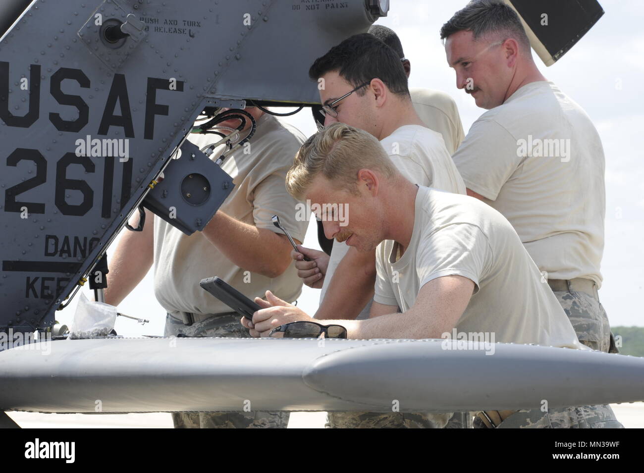 Staff Sgt. Billy Bootz, 106th Rescue Wing HH-60 Pave Hawk helicopter ...