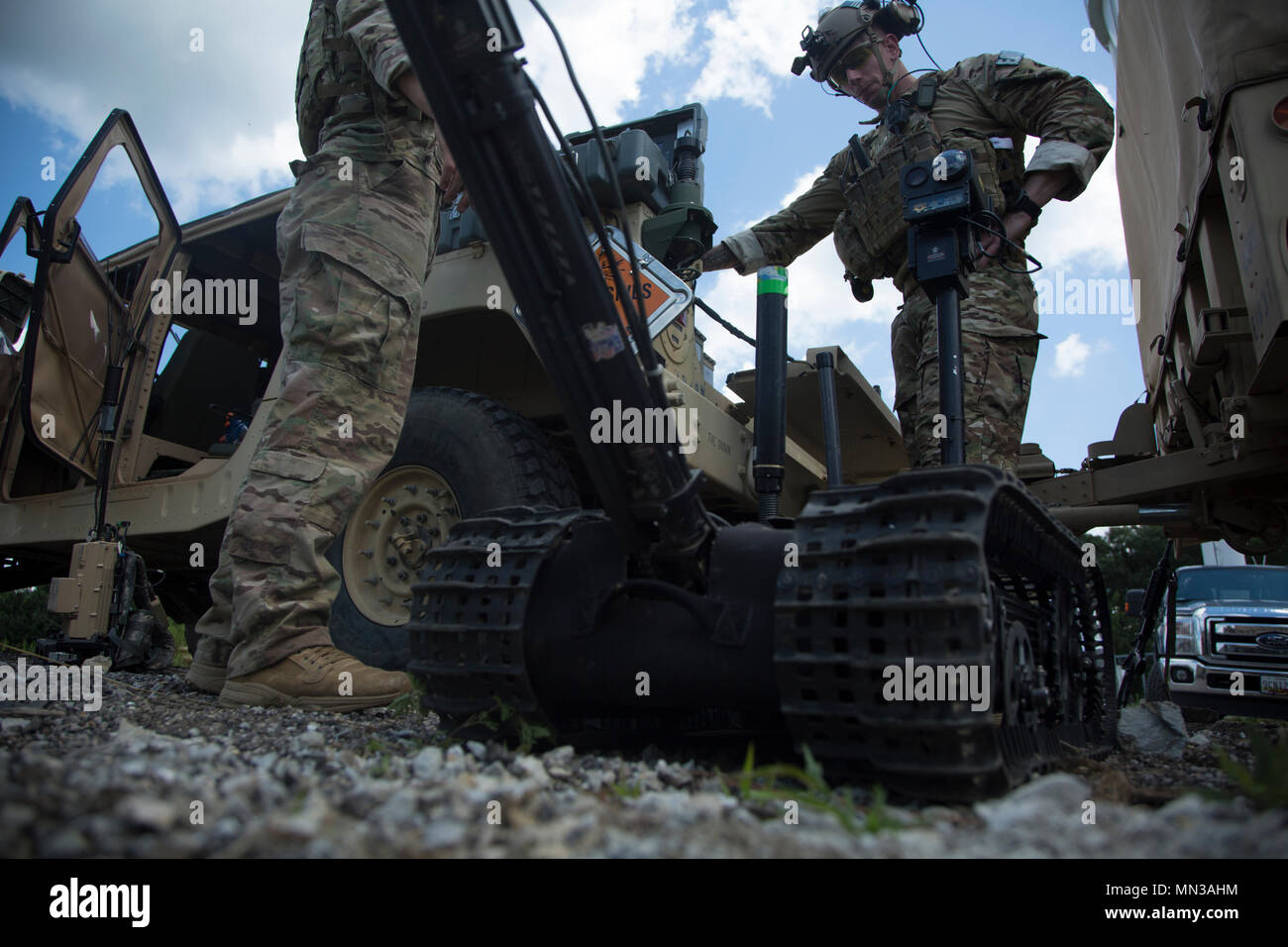 U.S. Army Staff Sgt. Eric Fitzgerald, 767 Explosive Ordnance Disposal ...