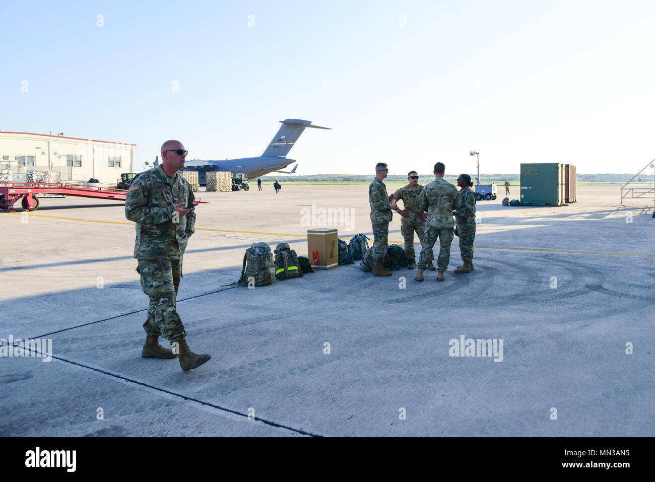 445th logistics readiness squadron hi-res stock photography and images ...