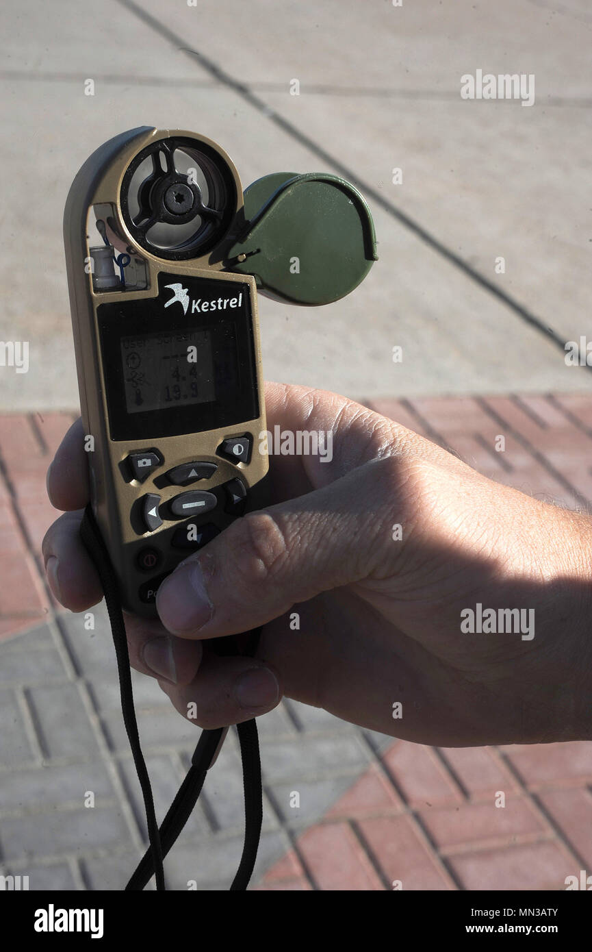 Aircraft barometric device hi-res stock photography and images - Alamy