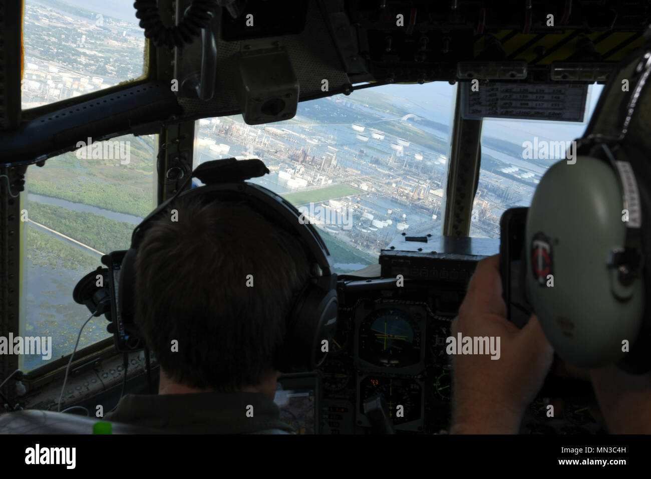 181st airlift squadron hi-res stock photography and images - Alamy