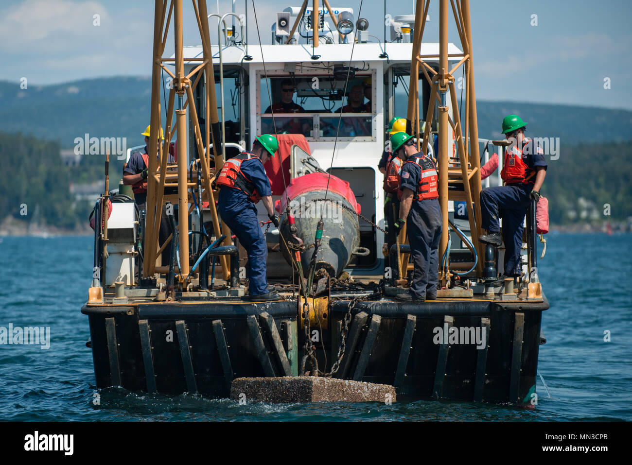 Loading aids hi-res stock photography and images - Alamy