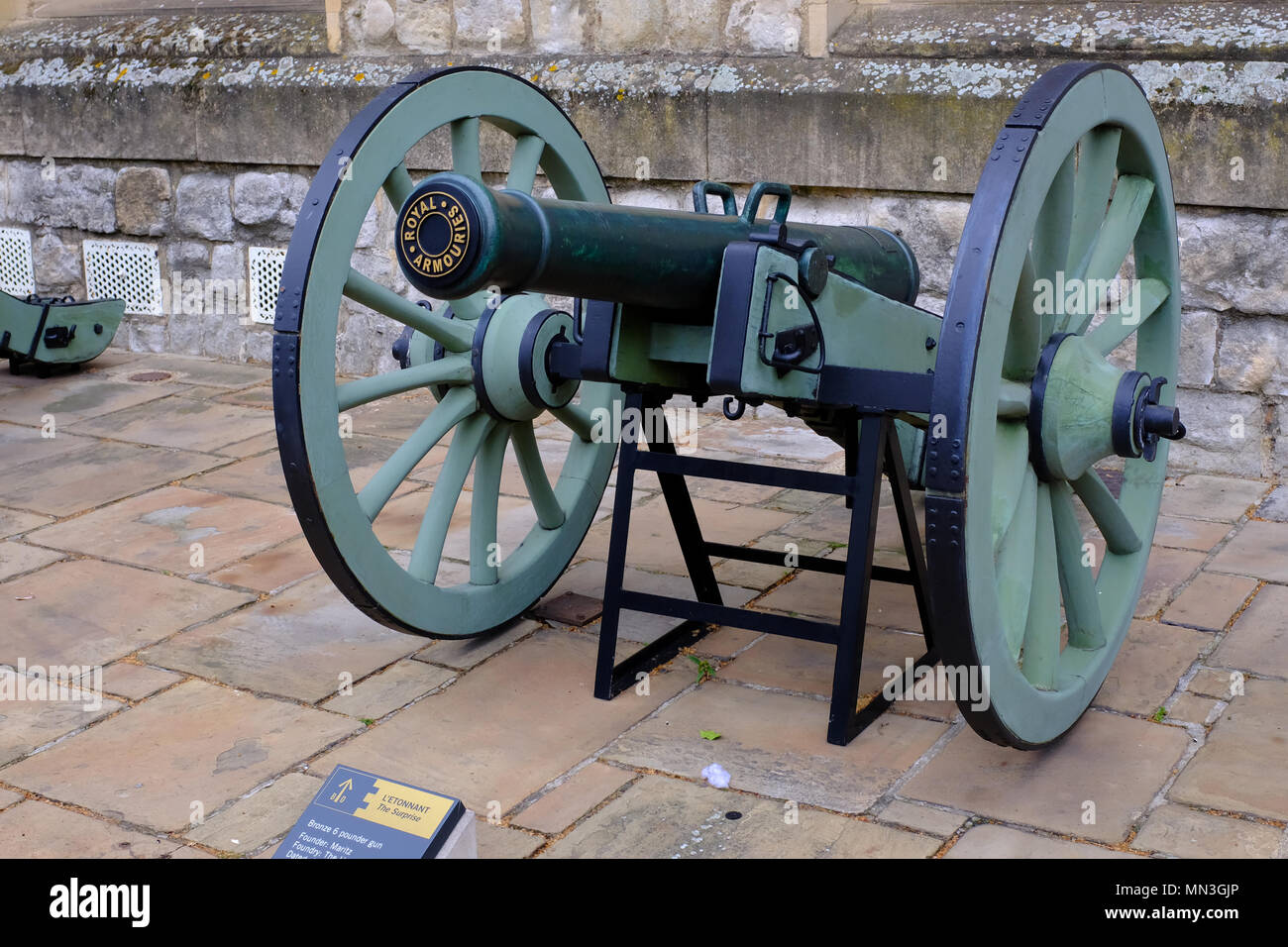 Canon Tower Of London High Resolution Stock Photography and Images - Alamy