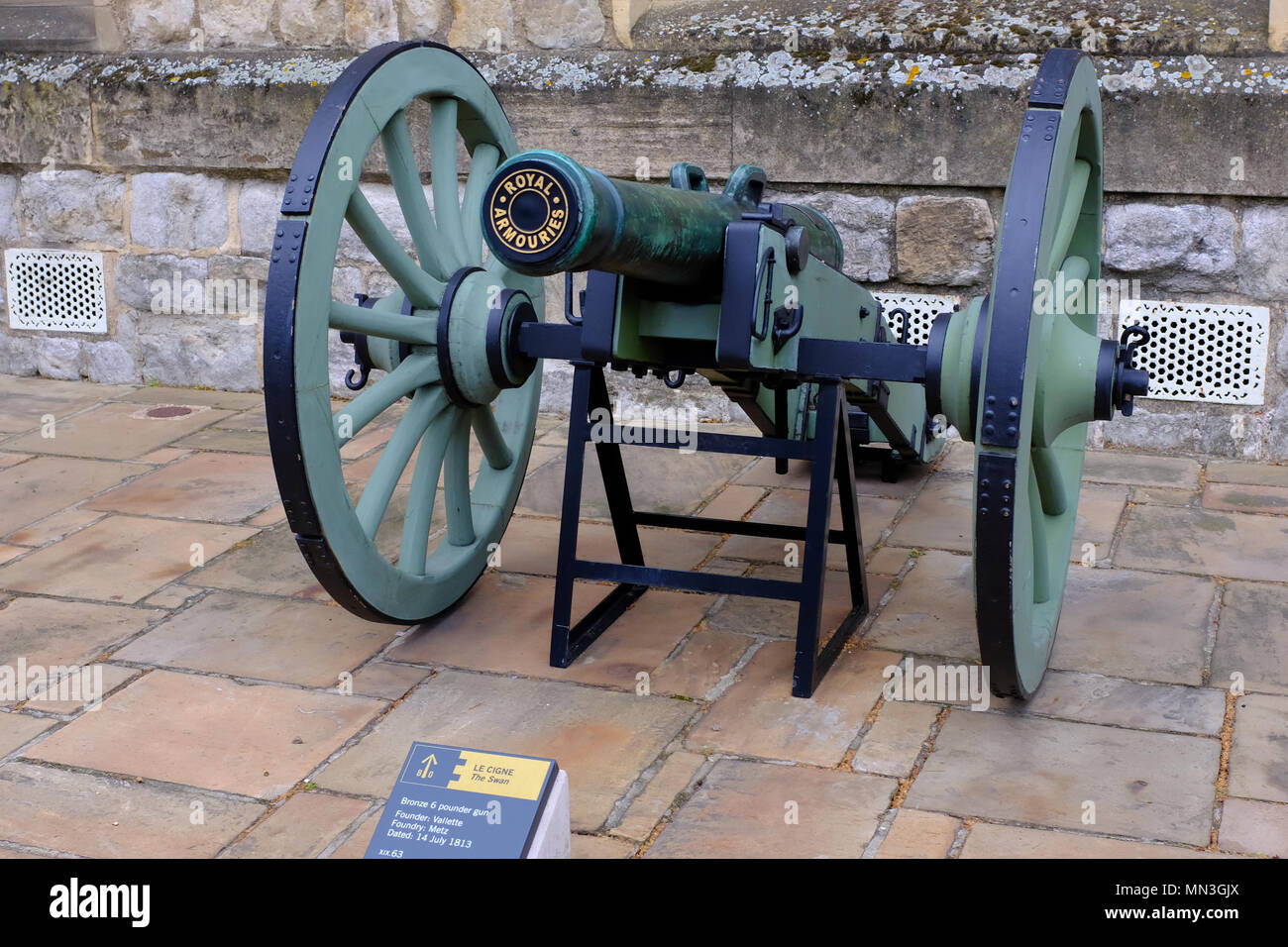 Canon Tower Of London High Resolution Stock Photography and Images - Alamy