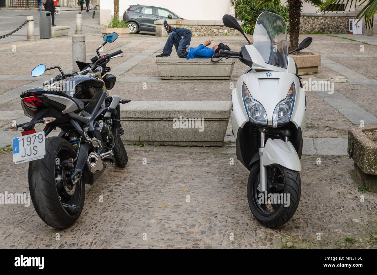 Motorcycle perspective hi-res stock photography and images - Alamy