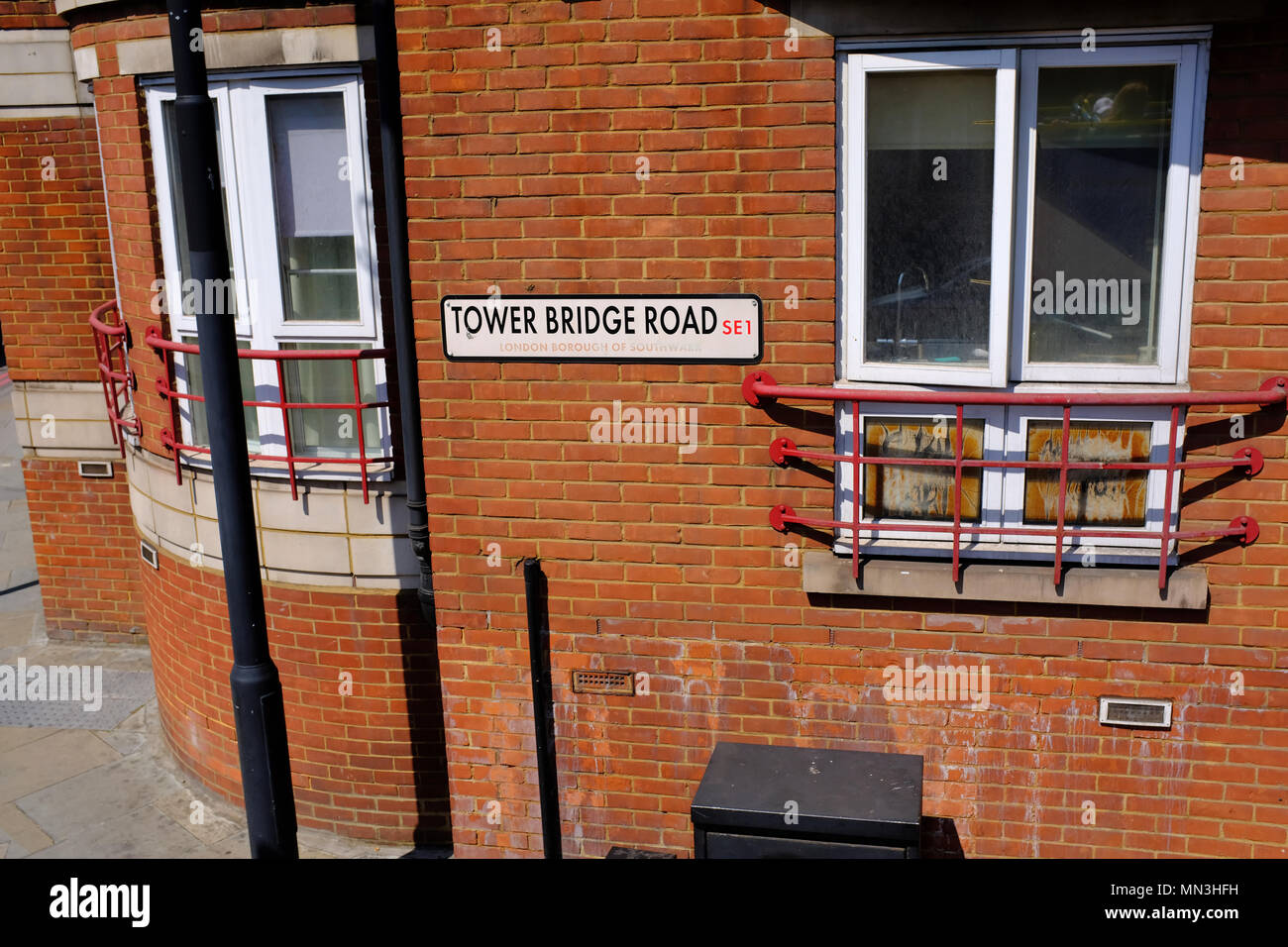 Tower Bridge Road - street name in London SE1 Stock Photo - Alamy