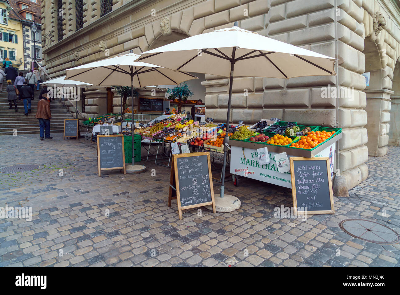 Switzerland And Farmers Market Stock Photos & Switzerland And Farmers ...