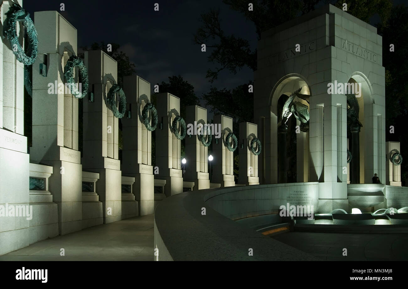 National world war ii memorial night hi-res stock photography and ...