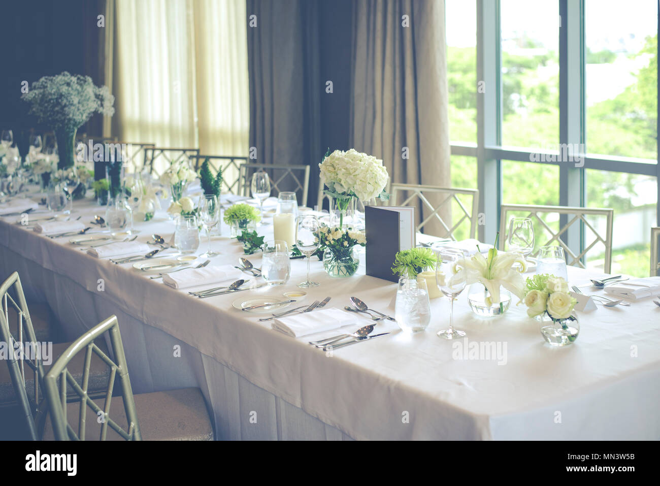 Wedding reception long table hi-res stock photography and images - Alamy