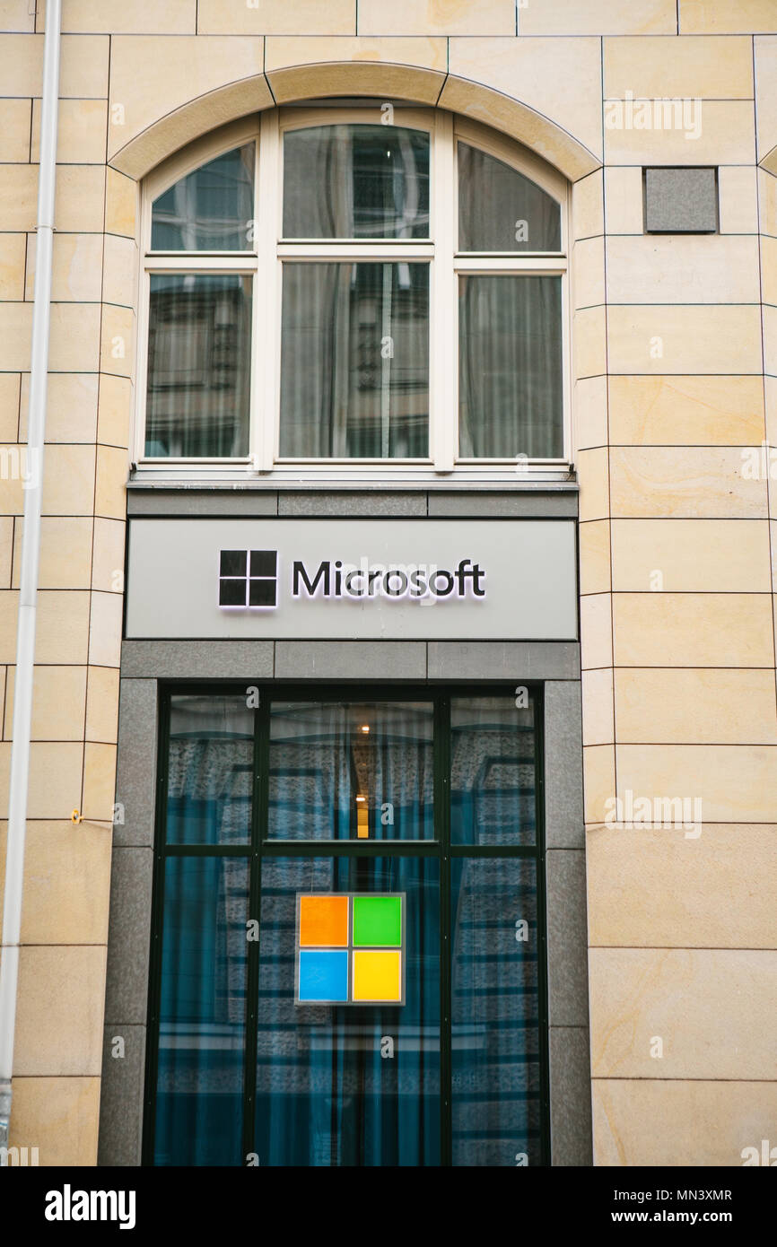 Windows microsoft paint hi-res stock photography and images - Alamy