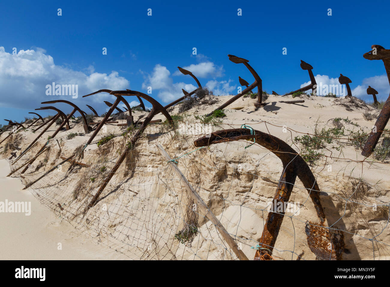 Anchors graveyard algarve hi-res stock photography and images - Alamy