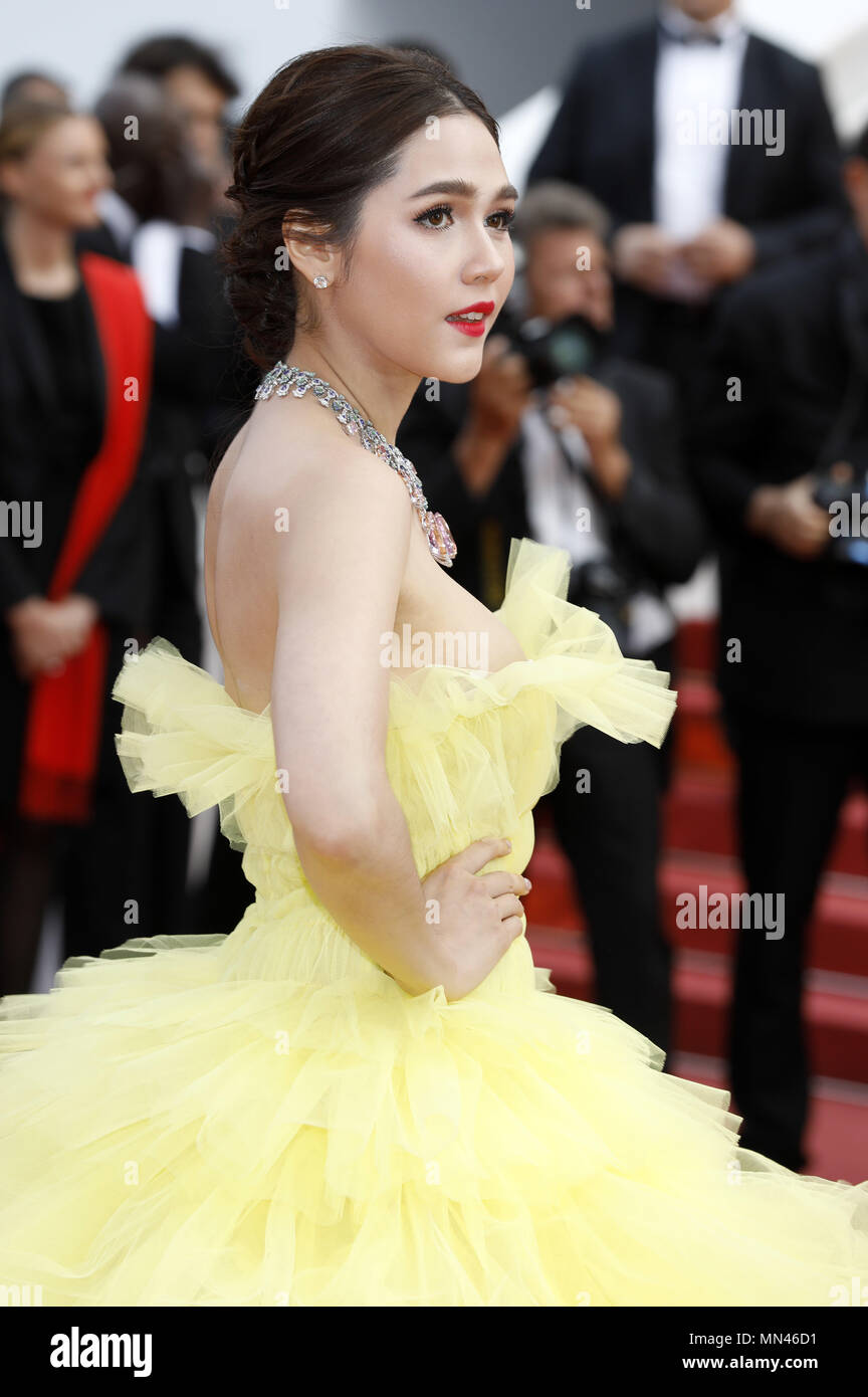 Araya A. Hargate attending the 'Sink or Swim / Le grand bain' premiere ...