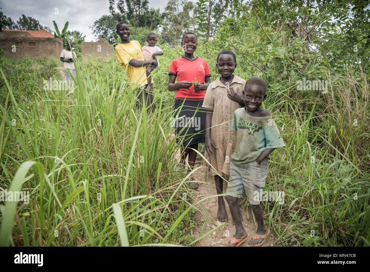 Paidha, Uganda. 5th May, 2018. Local villagers posing for a photo in ...