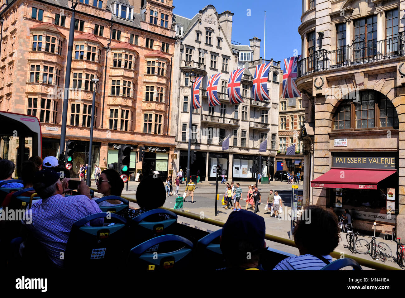St James Street intersection with Piccadilly London, UK Stock Photo - Alamy