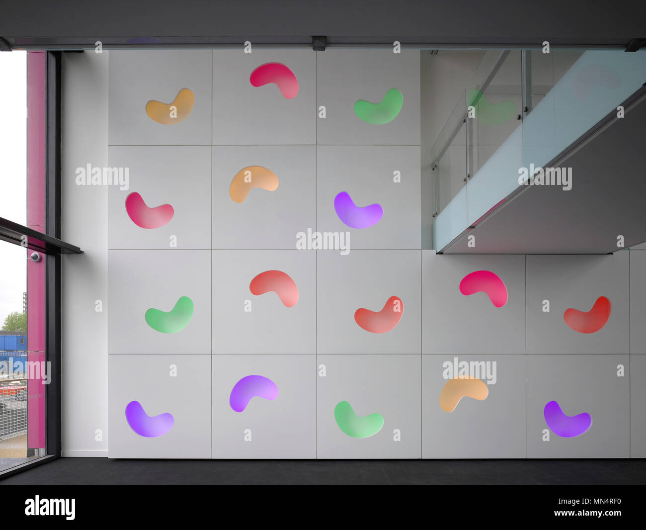 Wall graphics hi-res stock photography and images - Alamy