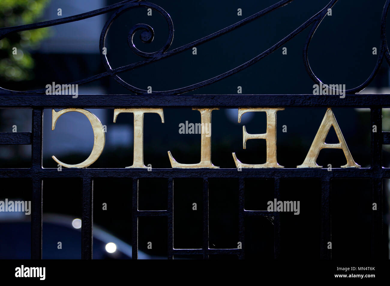 Tennis court gates hi-res stock photography and images - Alamy