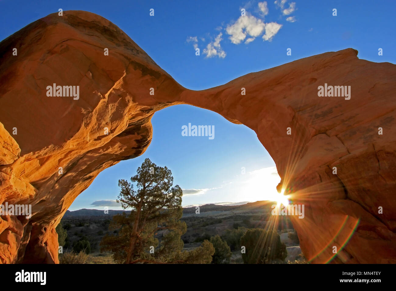 Metate Arch at Devil's Garden, at sunset, Grand Staircase-Escalante ...
