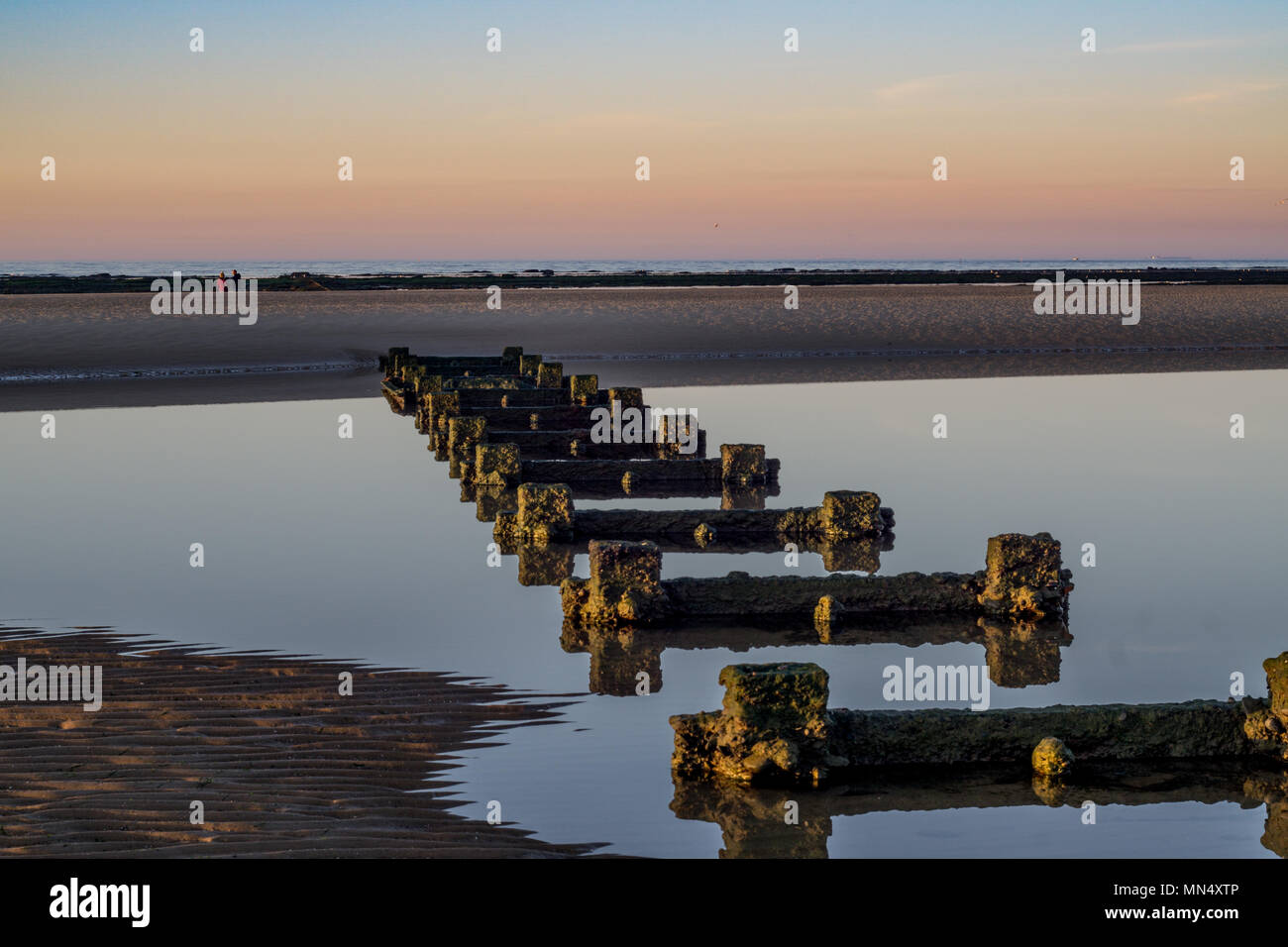 Man made structure at sunset hi-res stock photography and images - Alamy