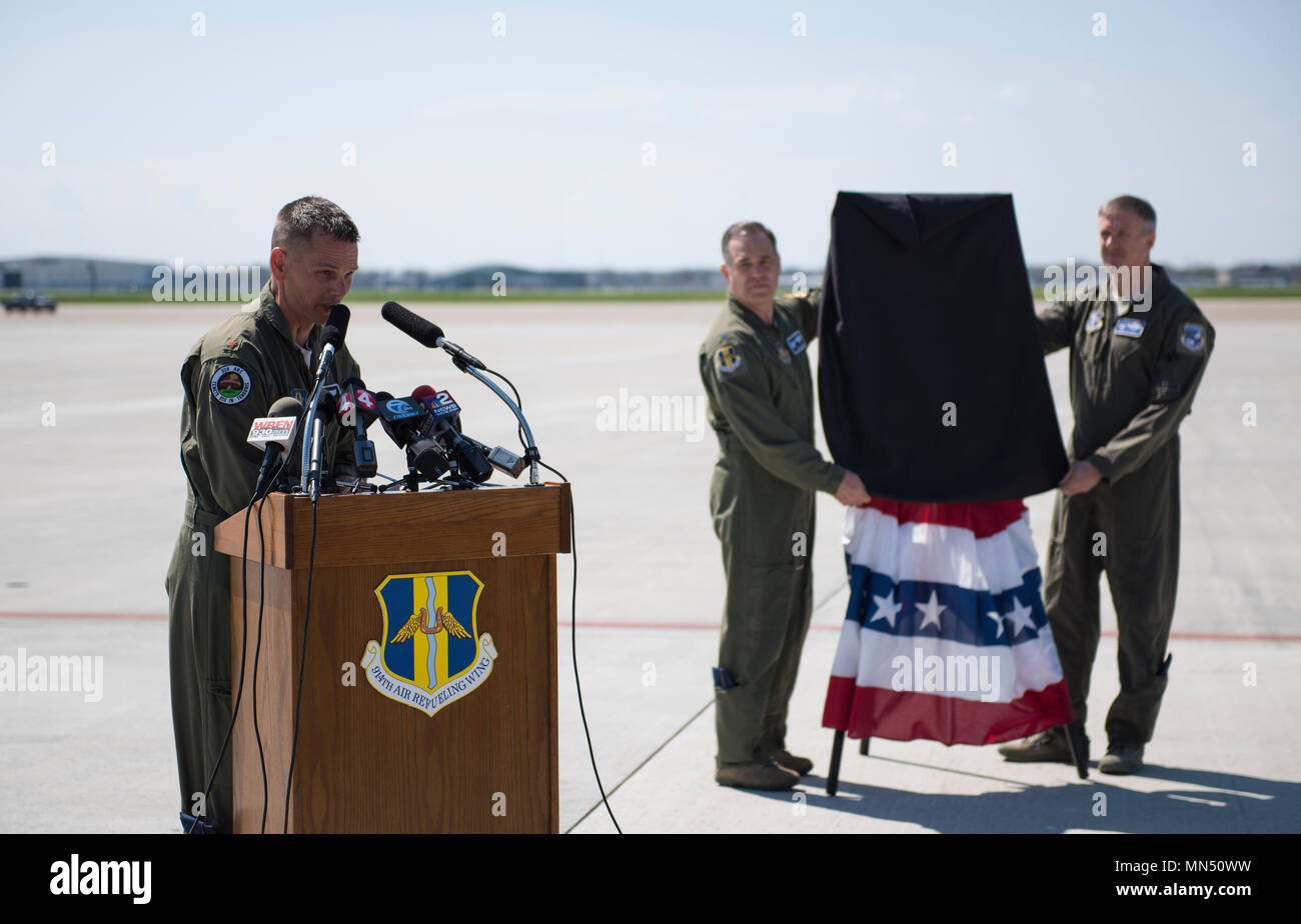 Col. Mark Larson, 914th Air Refueling Wing Commander and Col. Robert ...