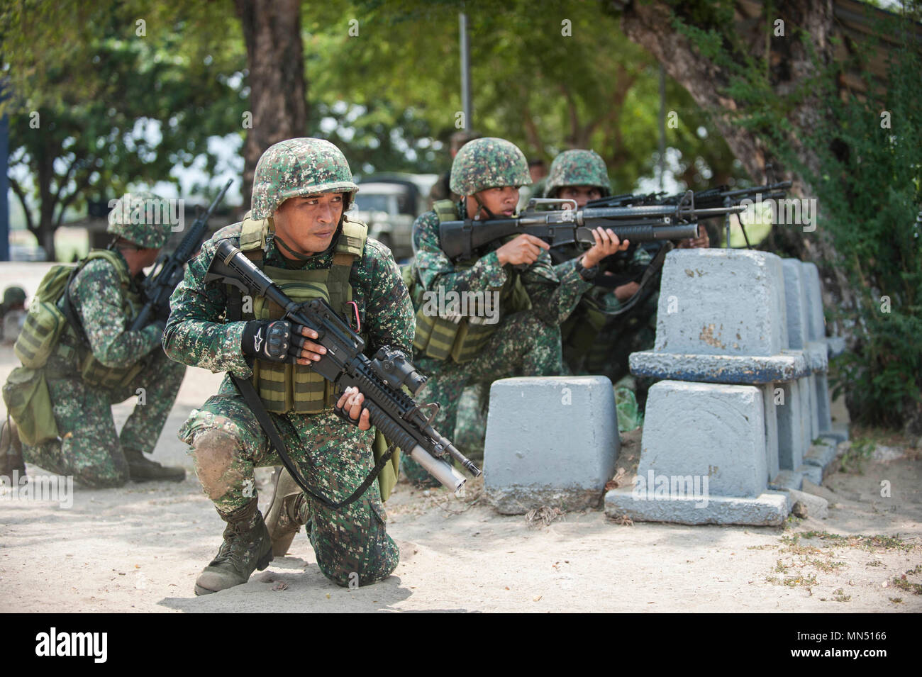 Philippine Marines with 10th Marine Company, Philippine Marine Corps ...