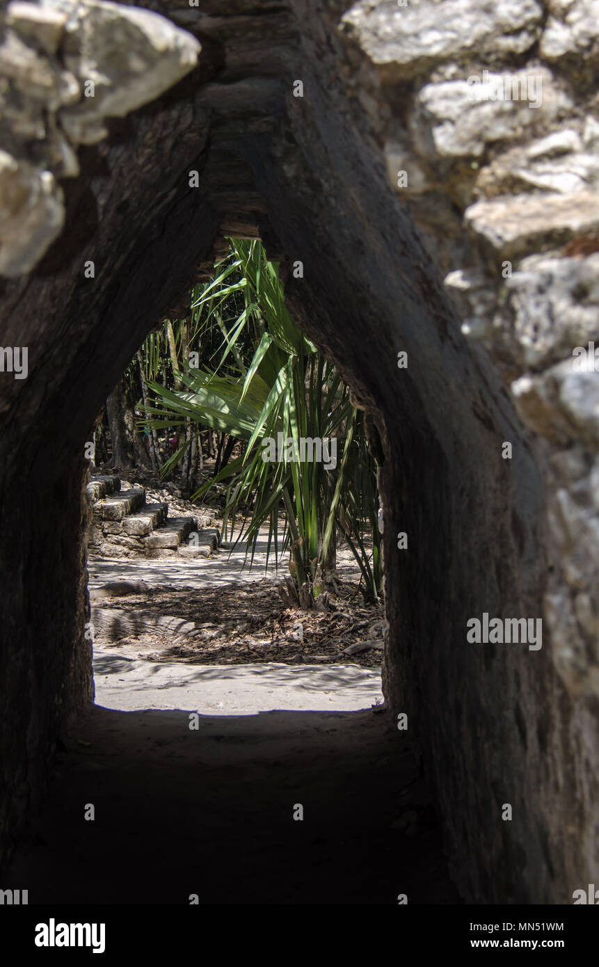 Old structure made by mayan natives of Mexico Stock Photo - Alamy