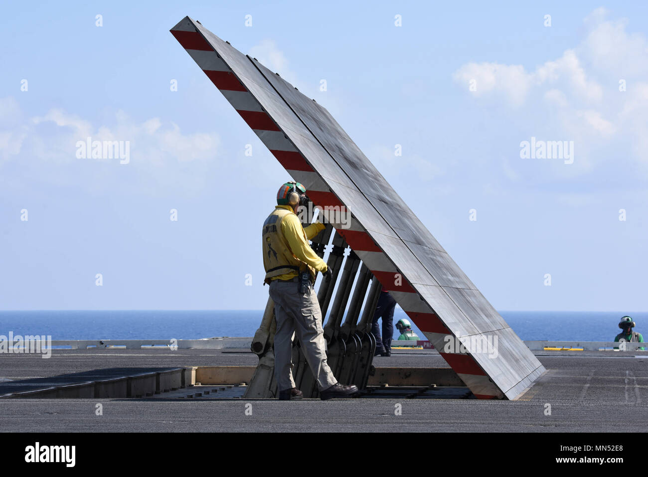 Jet Blast Deflector Stock Photos & Jet Blast Deflector Stock Images - Alamy