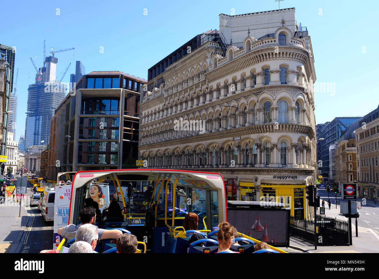 Corner building at Queen Victoria Street London Stock Photo - Alamy