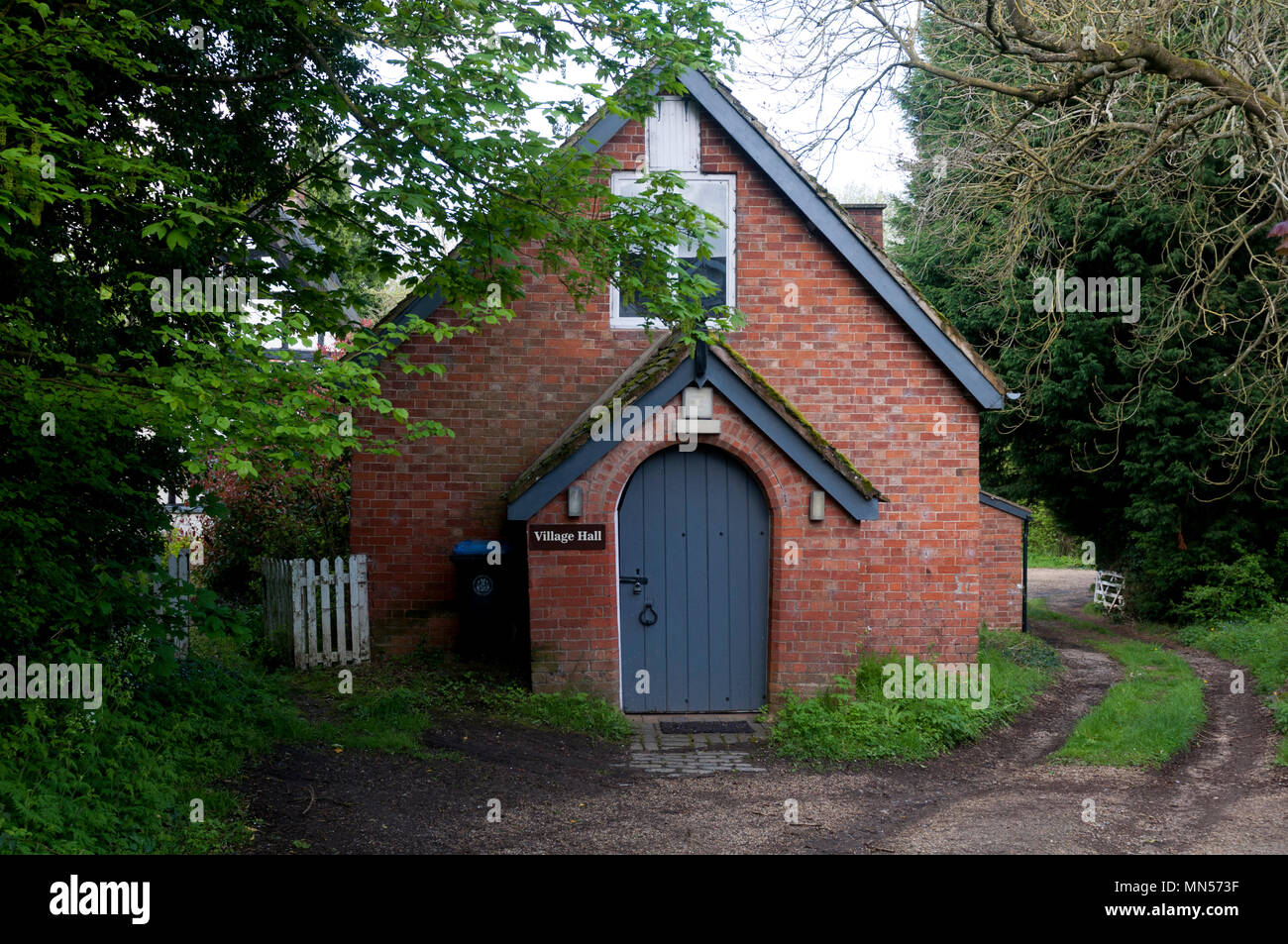 Moreton morrell hall hi-res stock photography and images - Alamy
