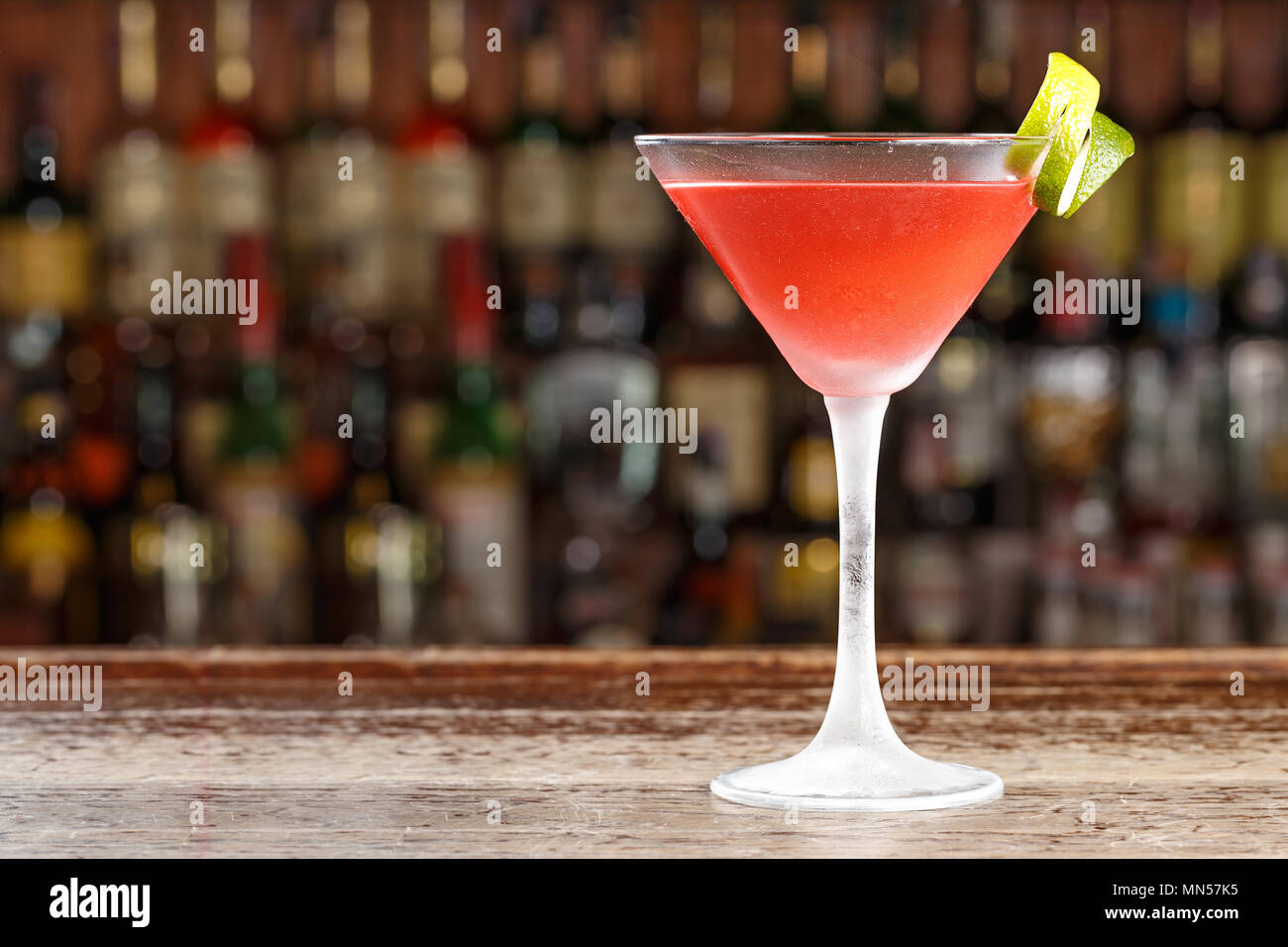 Cosmopolitan cocktail hi-res stock photography and images - Alamy