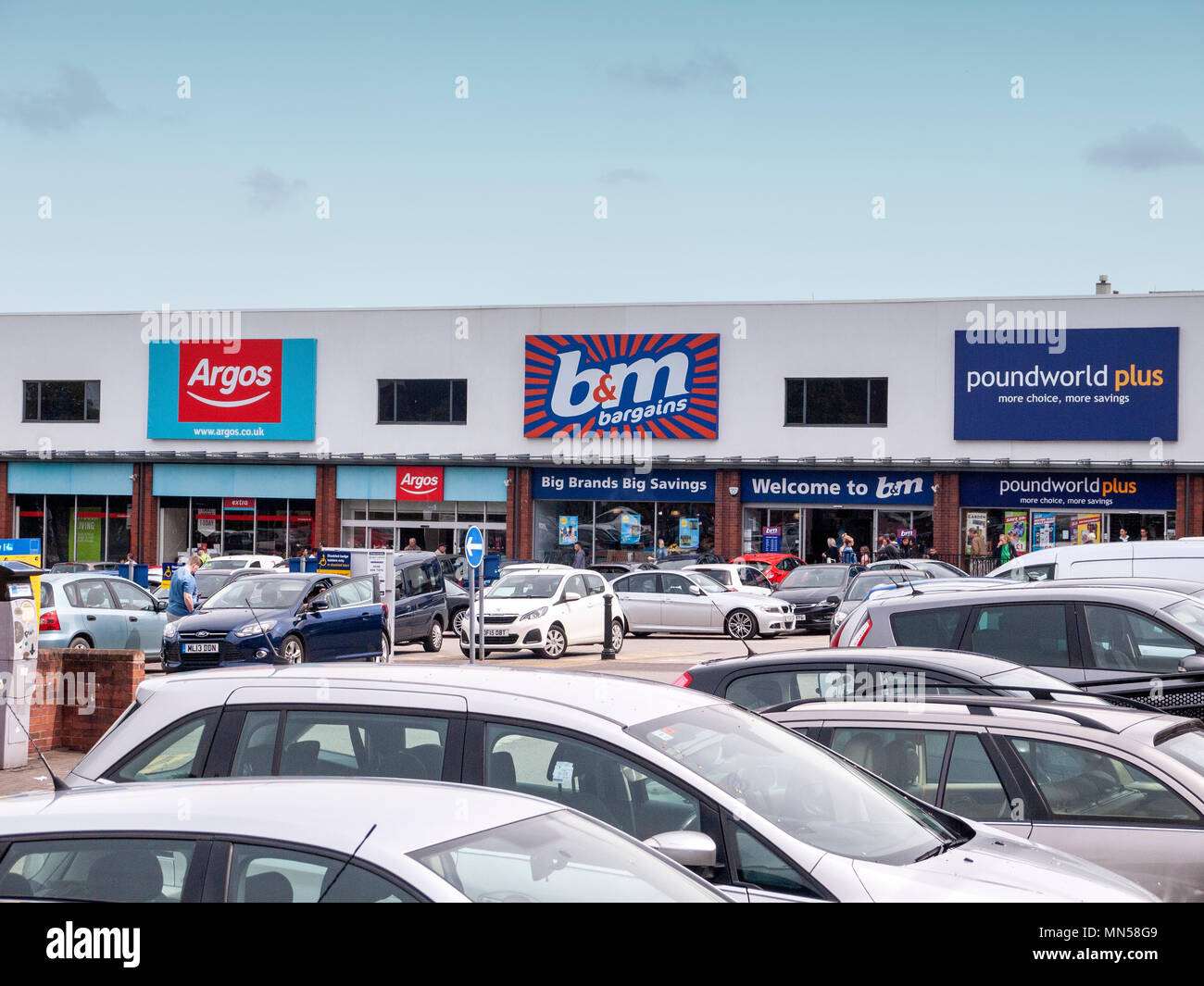 Argos shop uk shop front hi-res stock photography and images - Alamy
