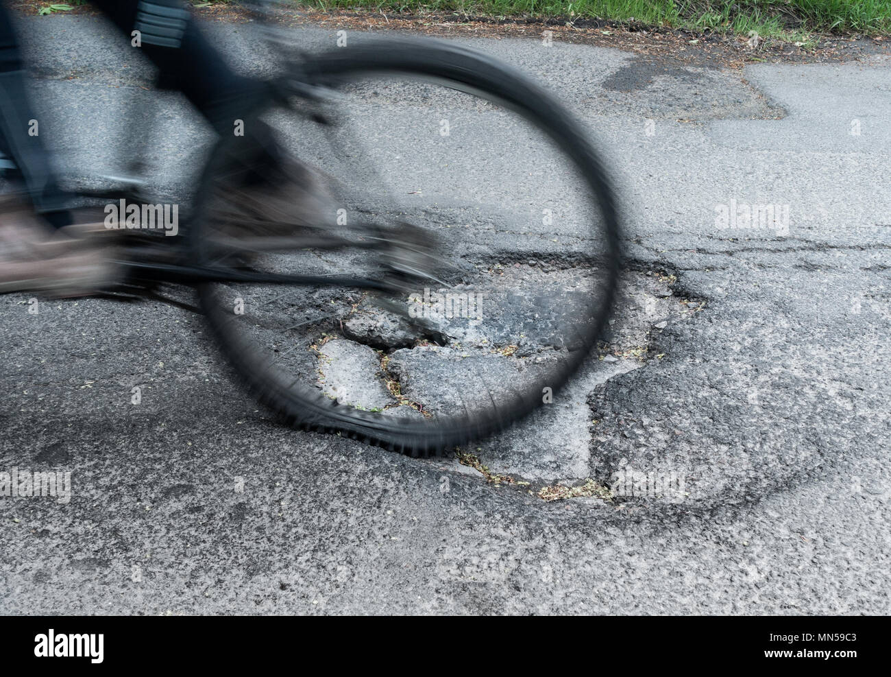 Uk potholes hi-res stock photography and images - Alamy